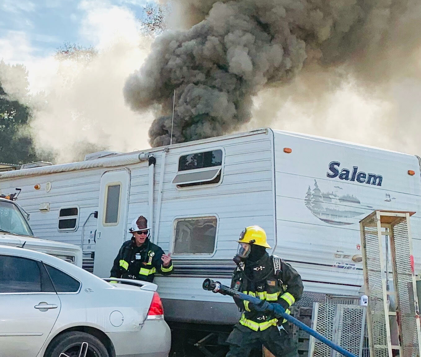 Storage yard fire destroys motorhome in Atascadero