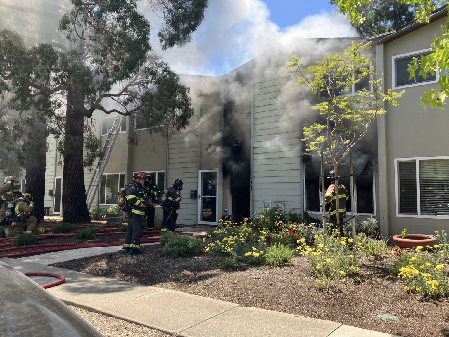 Fire damages apartment complex in SLO