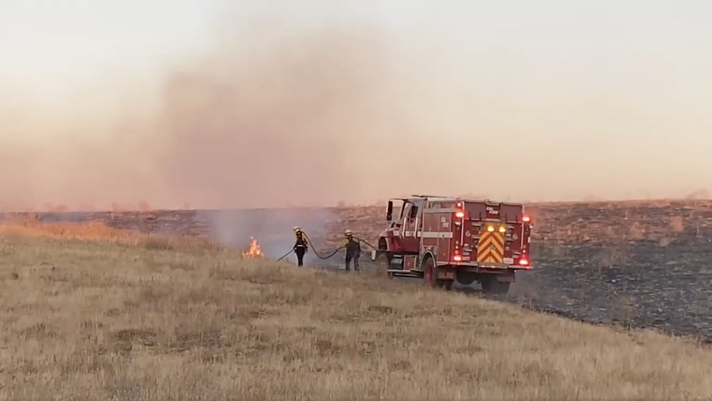 Carrizo Plain fire burns 225 acres