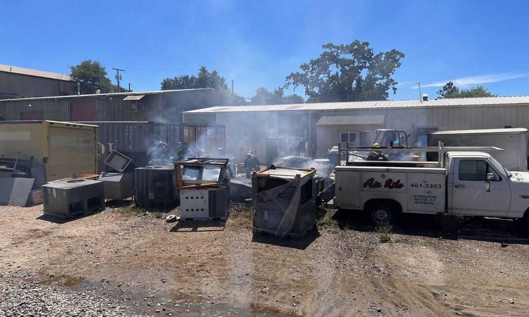 Firefighters battle blaze behind businesses in Atascadero