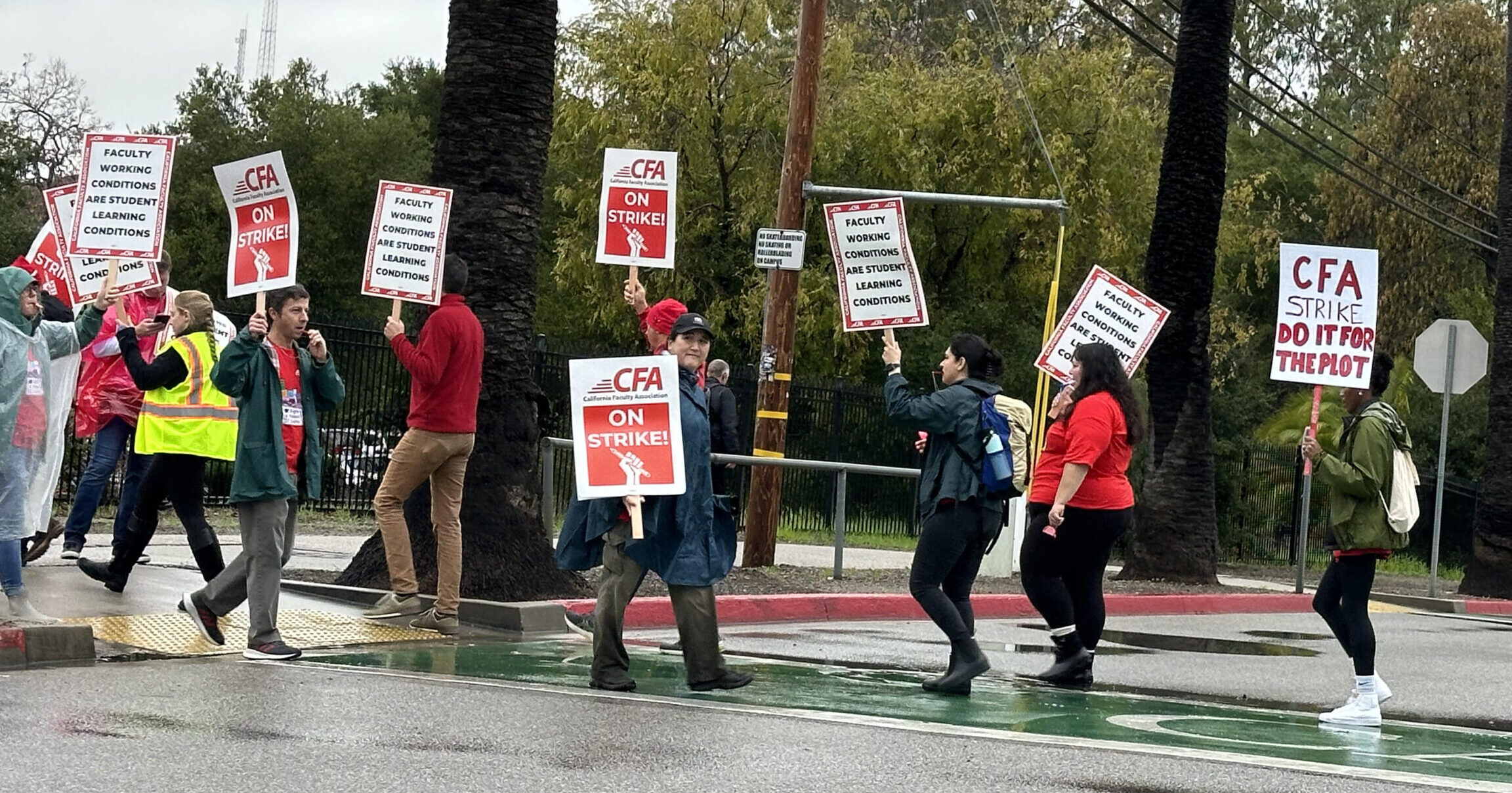 Faculty members picket outside Cal Poly San Luis Obispo